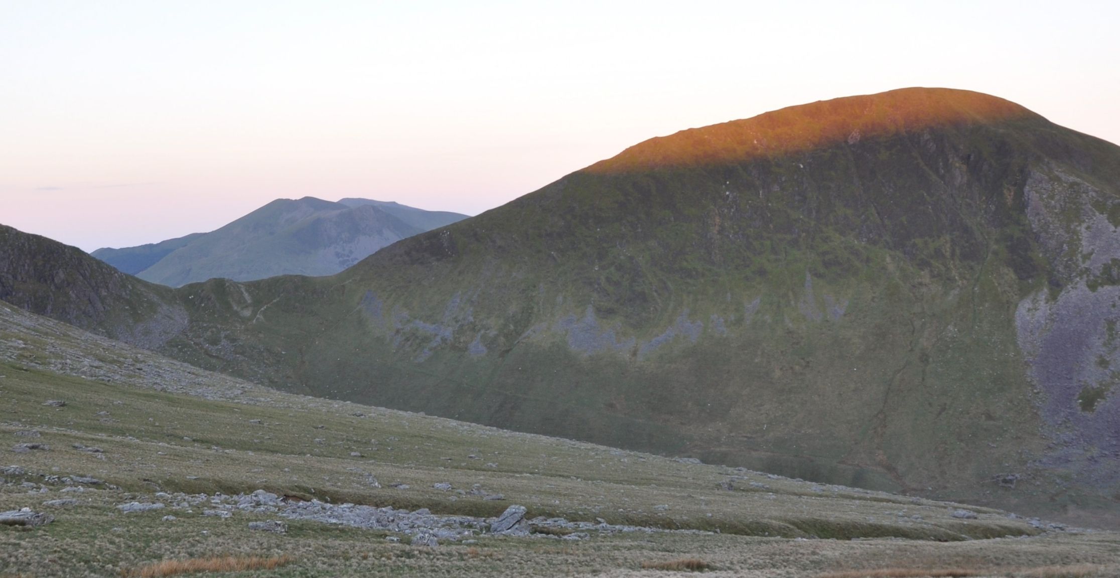 Snowdon At Night Challenge: Trek challenge to UK