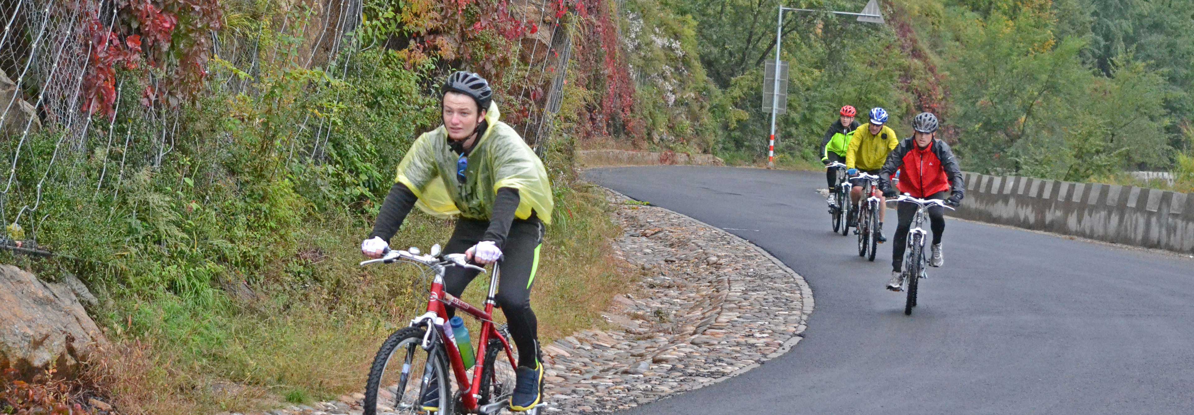 Great Wall of China Cycle Challenge: Bike challenge to China